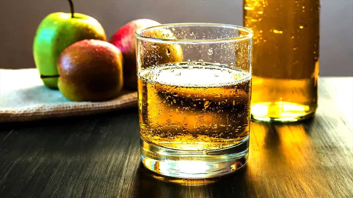 Different Varieties Of The Popular Apple Beverage