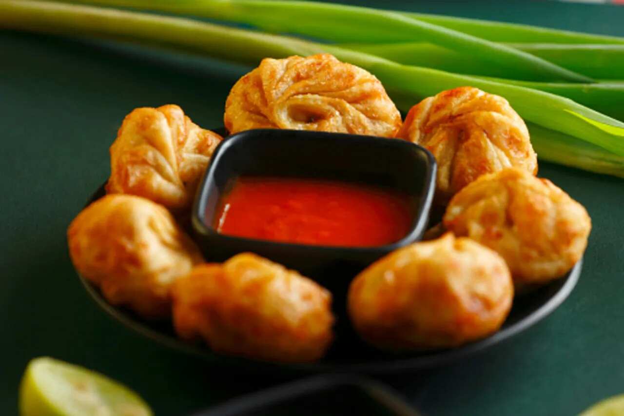 6 Yummy Street Foods That You Must Try In Guwahati