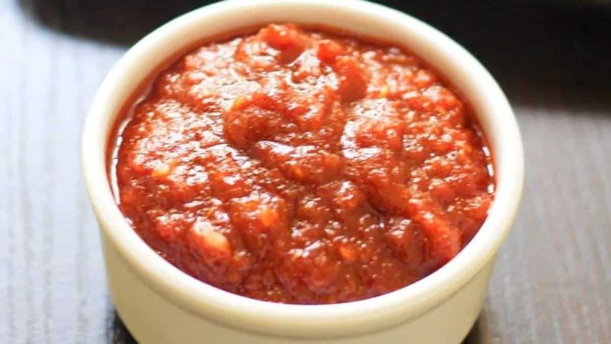 Schezwan Chutney: The Best Condiment For Chinese Dishes