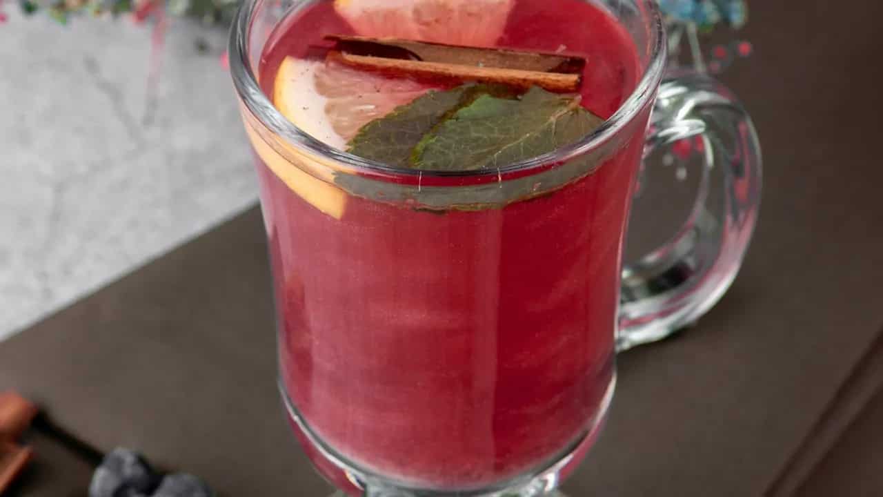 Mors: A Traditional Russian Drink Loaded With Juicy Berries