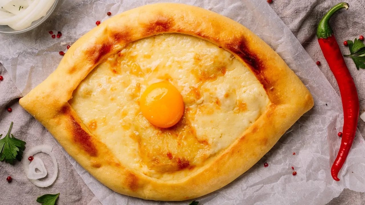 Khachapuri: The Boat-Shaped Bread Georgians Prefer To Pizza