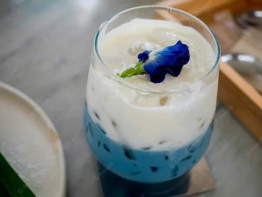 Butterfly Blue Pea Latte- The New Pretty Trend
