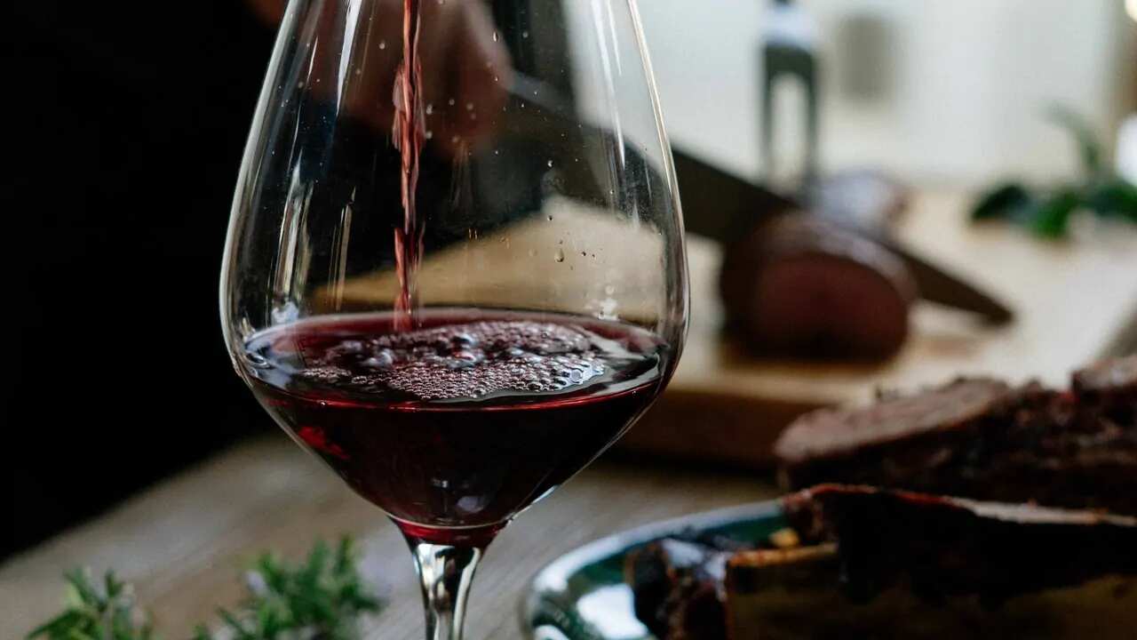 Negus: A Popular Wine Cocktail Ideal For Winter Season