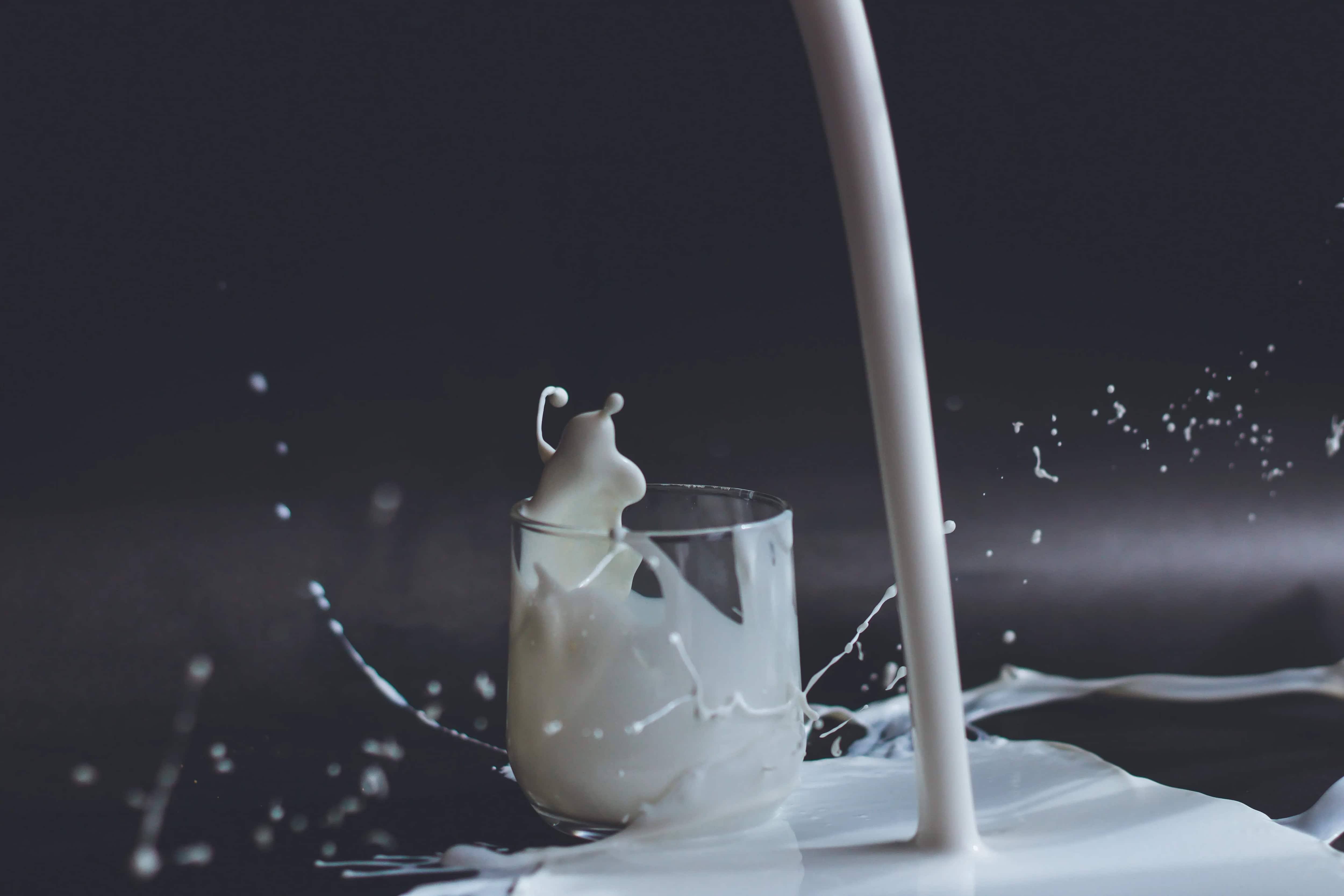 What Is The Right Time To Drink Milk