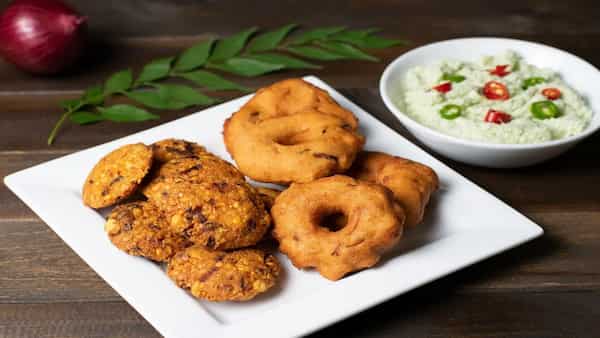 Medu Vada Skewers: A South Indian Breakfast With Modern Punch