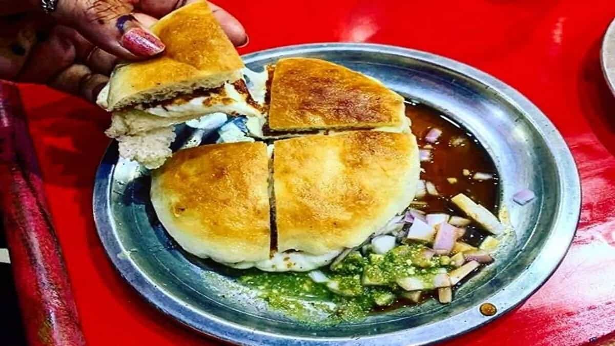 This Desi Kaladi Kulcha From Jammu Will Give Cheese Toast A Run For Its ...