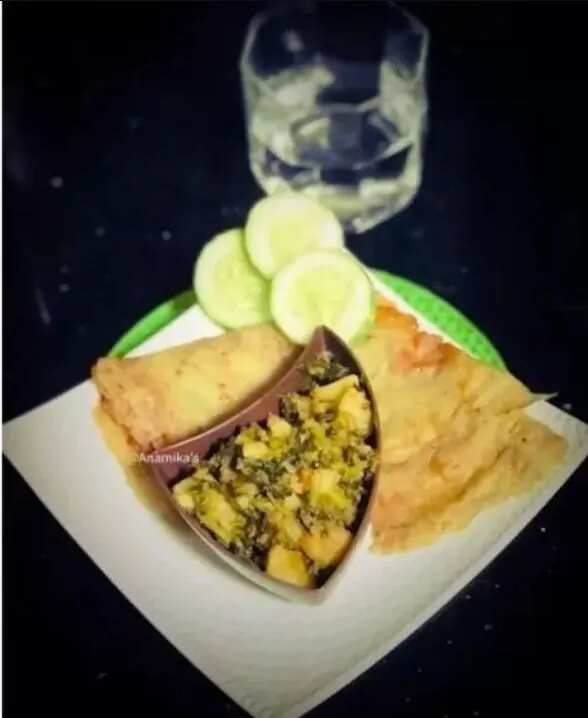 How to make Regag: Famous Arabic Paper Thin Bread/crepe Recipe