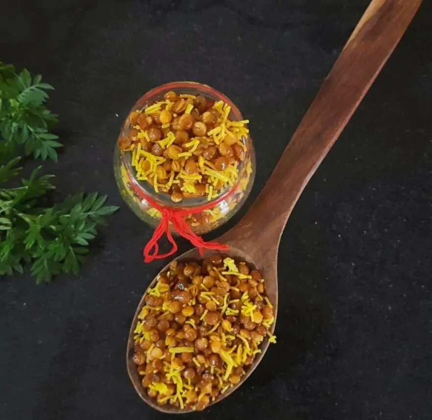 How to make Dal Mooth Recipe