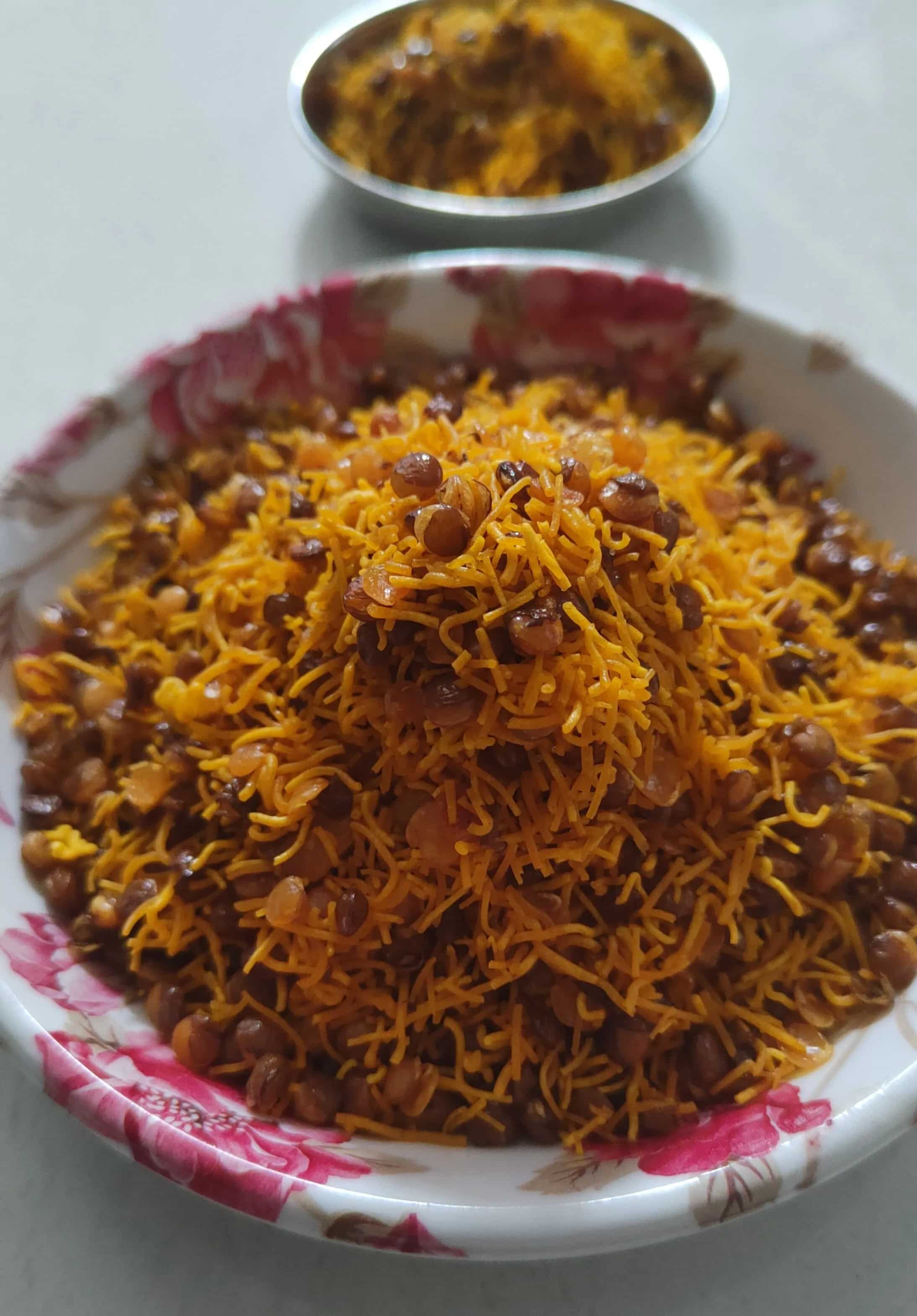 How to make Dal Moth Namkeen Recipe