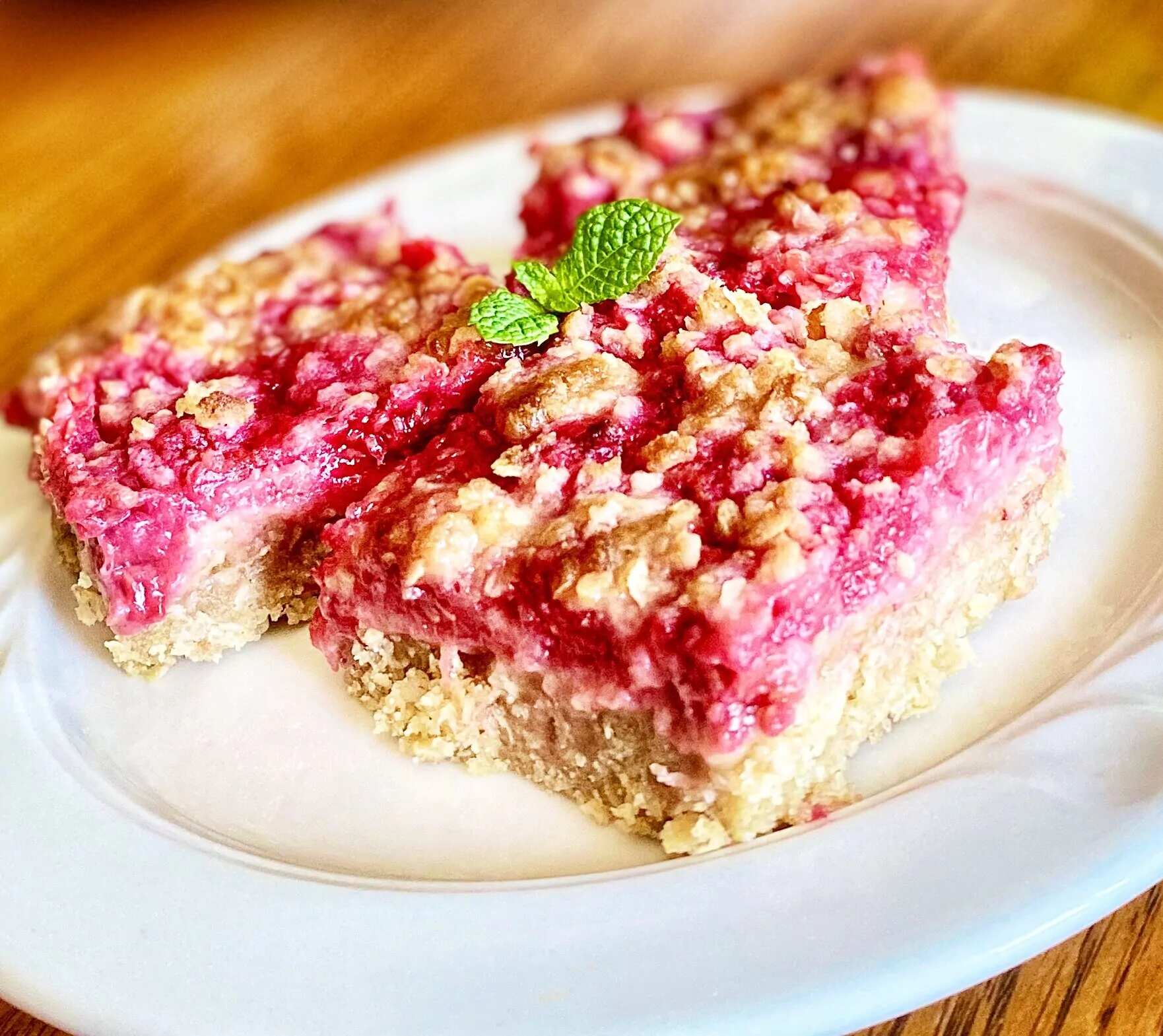 How to make Lemon-raspberry Oatmeal Crumb Bars Recipe