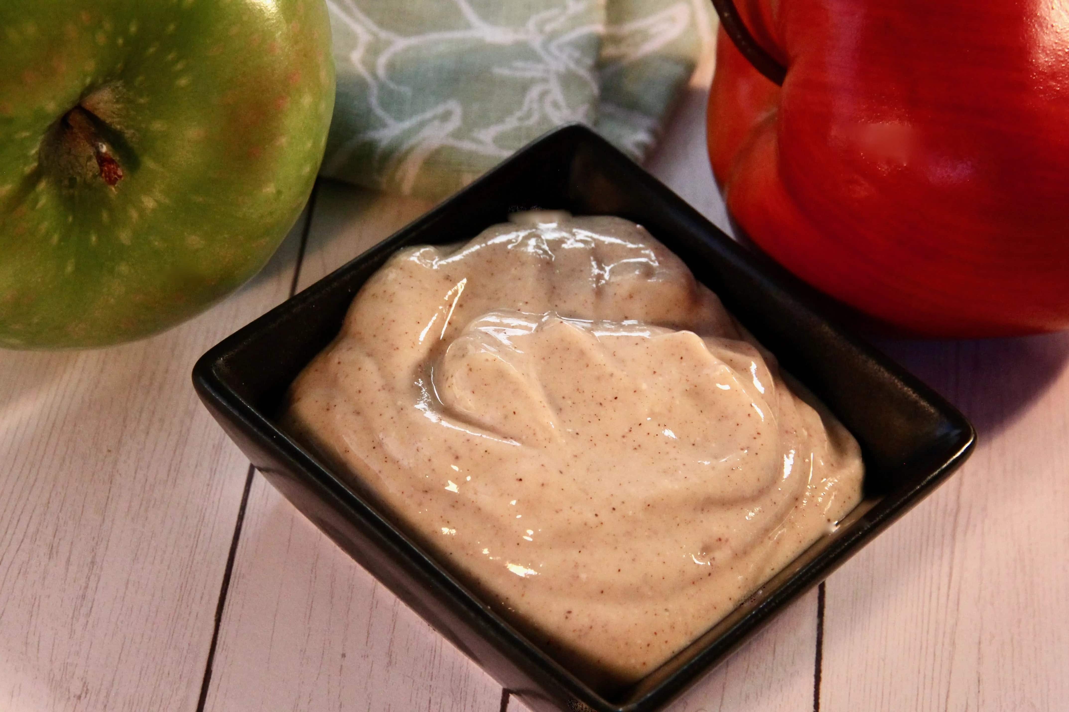 How to make Vanilla-maple Greek Yogurt Dip Recipe