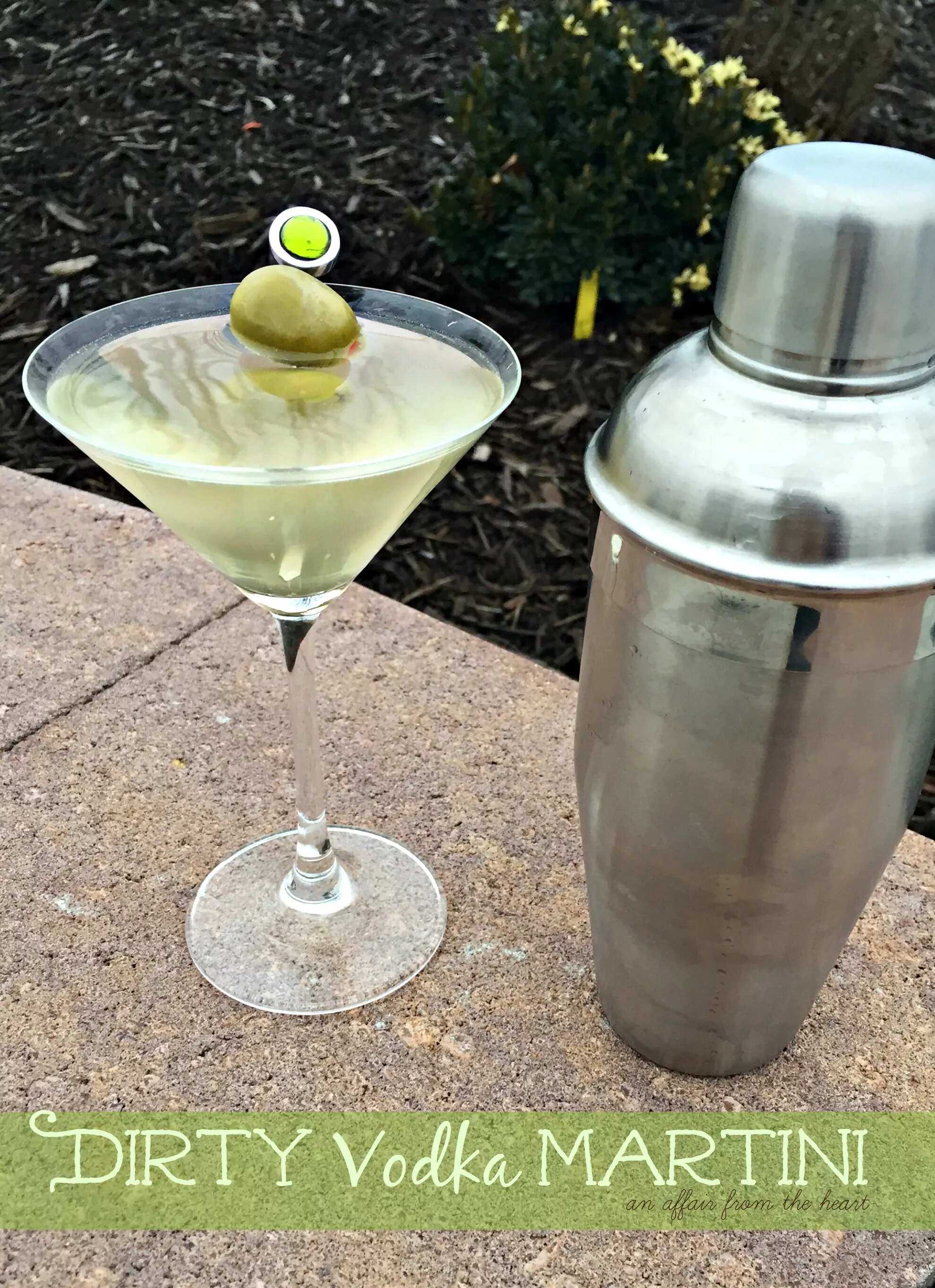 How to make Dirty Vodka Martini Recipe