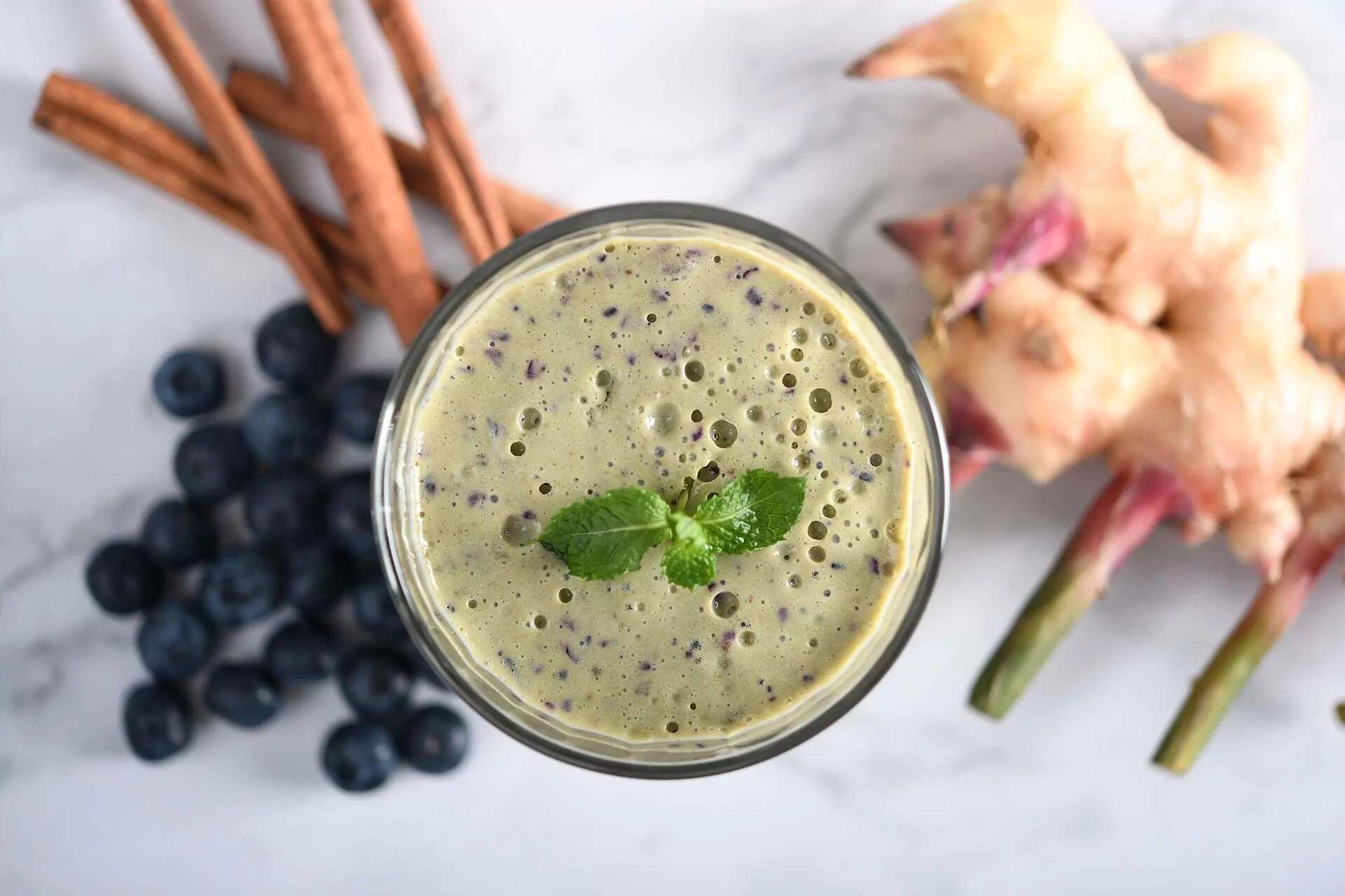 How to make Creamy Matcha Blueberry Smoothie Recipe