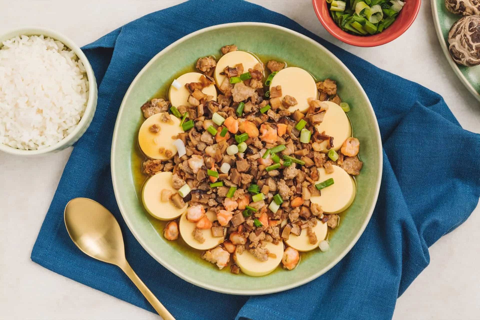 How to make Tofu With Minced Meat And Prawns Recipe