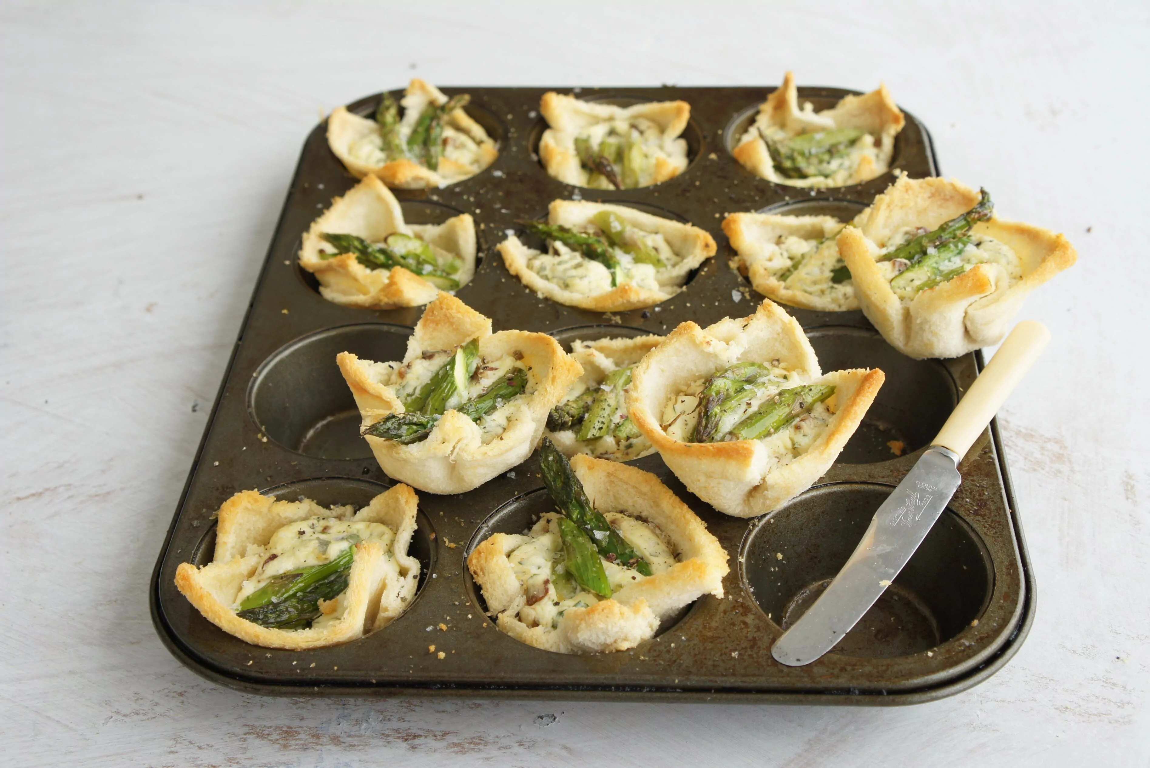 How to make Asparagus Bread Cases Recipe