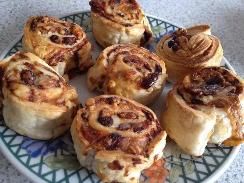 How to make Cheese And Vegemite Pinwheels Recipe