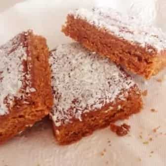 How to make Kiddies' Delight Slice Recipe