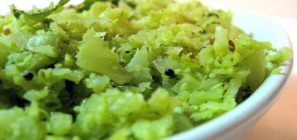 How to make Cabbage Green Chilli Sabzi Recipe