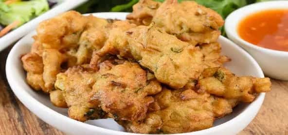 How to make Crisp Arbi Leaves Pakoda Recipe