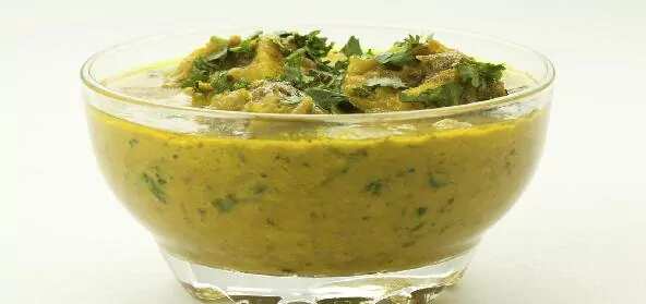 How to make Curried Green Gram-potato Recipe
