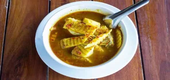 How to make Hot N Sour Fish Curry Recipe