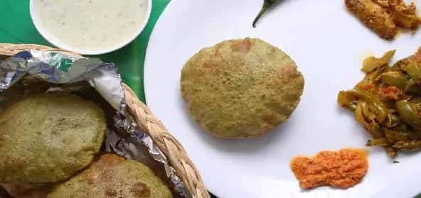 How to make Moong Ke Khaste Recipe