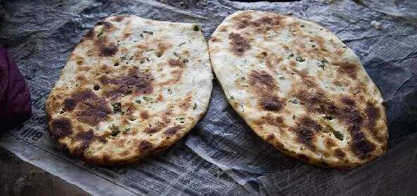 How to make Spicy Garlic Ginger Roti Recipe