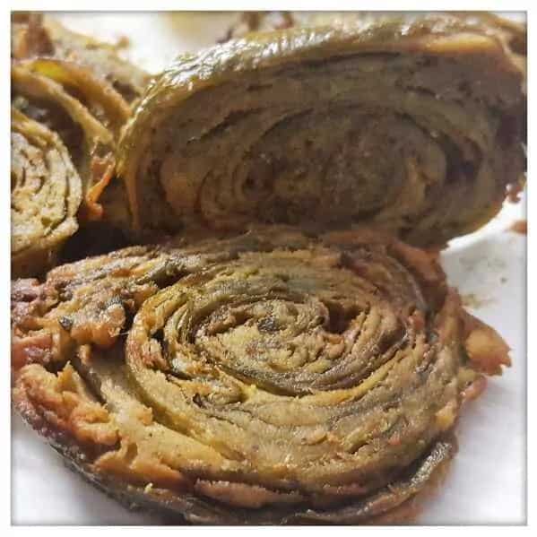 How to make Arbi Ke Pataud Recipe