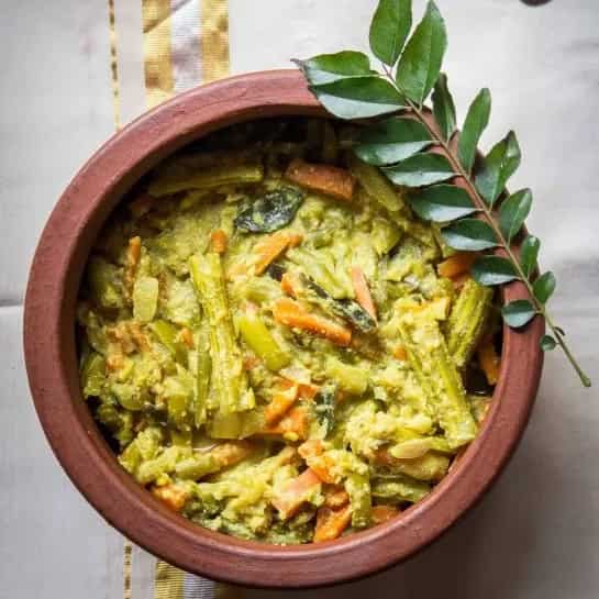 How to make Avial/aviyal Recipe