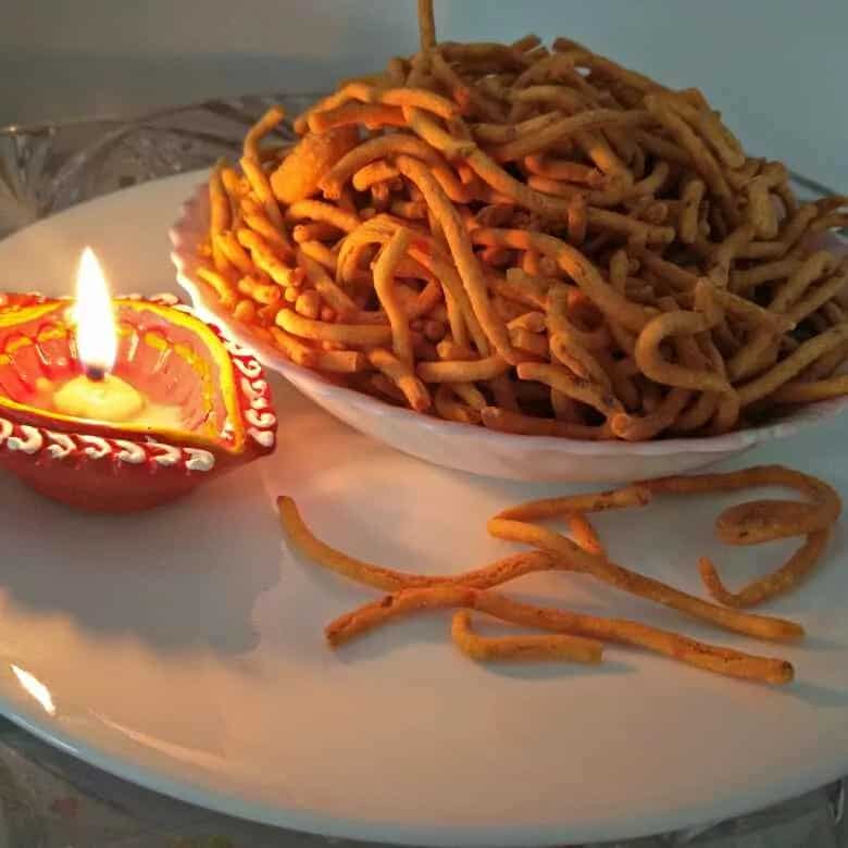 How to make Besan Ki Sev Recipe