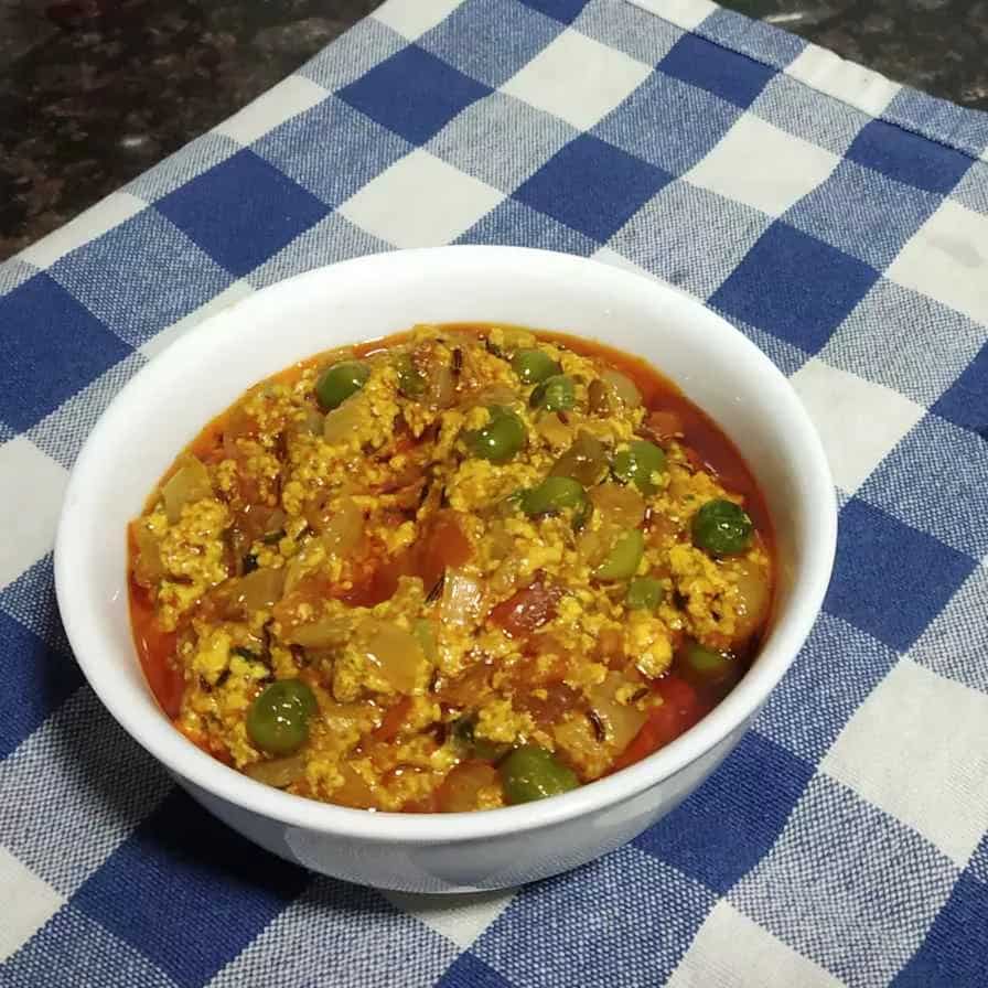 How to make Chhena Tamator Aur Matar Ki Sabzi Recipe