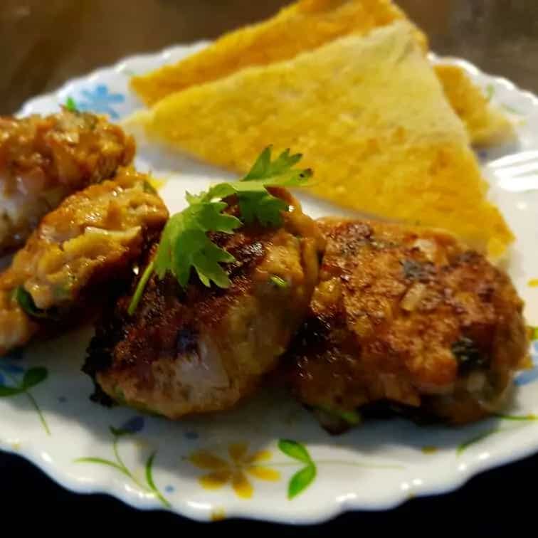 How to make Chicken Sausage With Toast Recipe