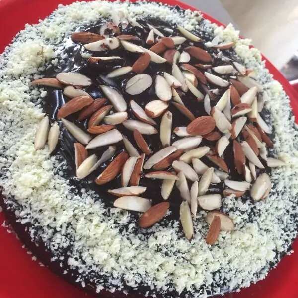 How to make Chocolate Almond Cake Recipe