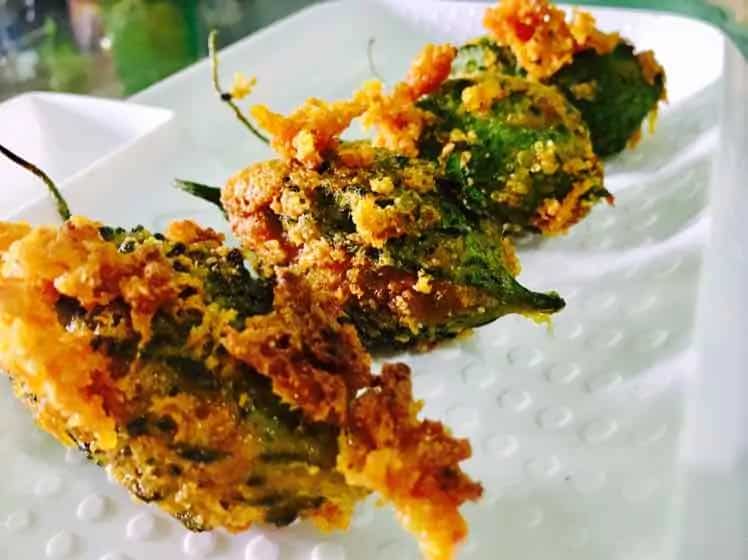 How to make Crispy Bharwan Karela Recipe