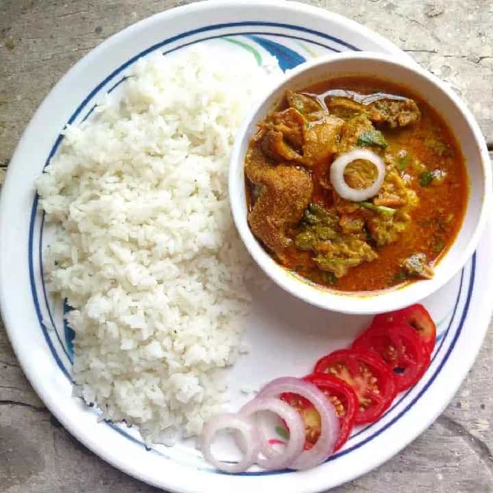 How to make Fish Curry In Sarso Gravy Recipe