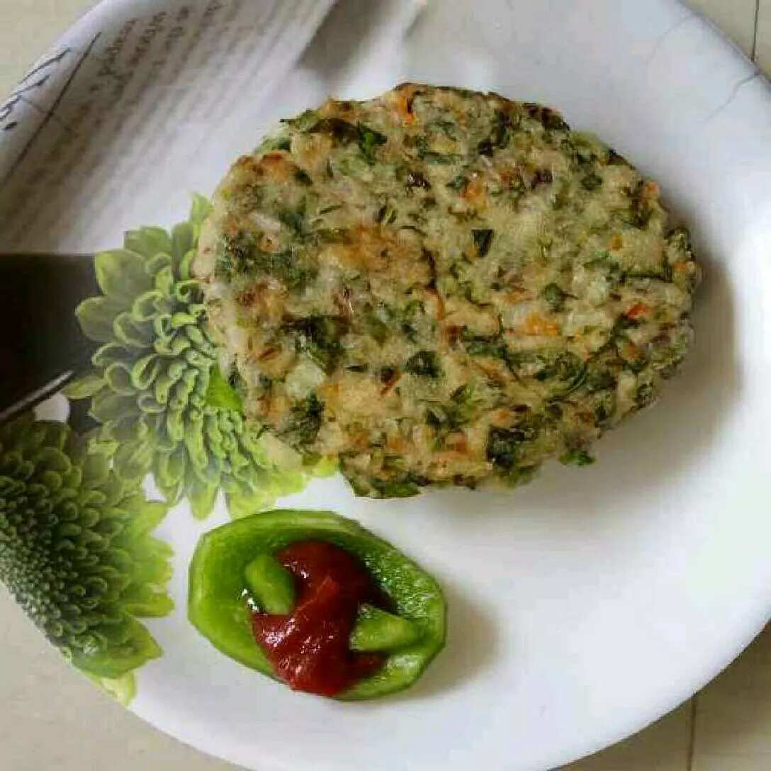 How to make Healthy Akki Roti Recipe