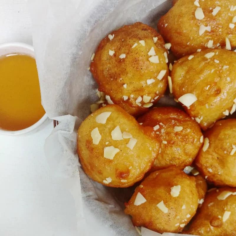 How to make Honey Puffs (greek Loukoumades) With A Lime-honey Syrup Recipe