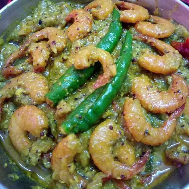 How to make Jhinga Chingri Sorshe Recipe