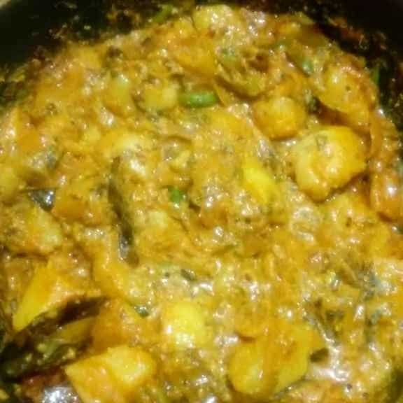 How to make Khatte Aloo Recipe
