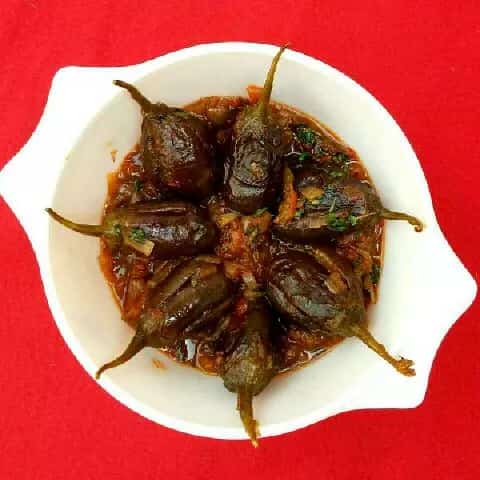 How to make Khatte Meethe Baingan Recipe