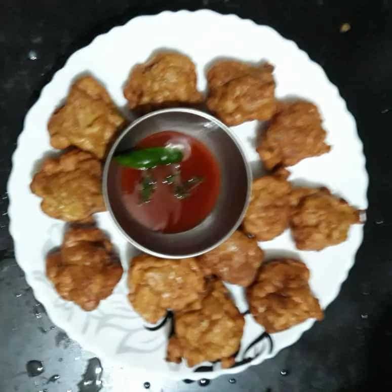 How to make Leftover Chicken-egg Pakora Recipe