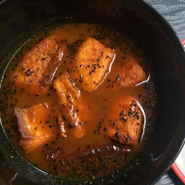 How to make Macher Tok (sour Fish Curry) Recipe