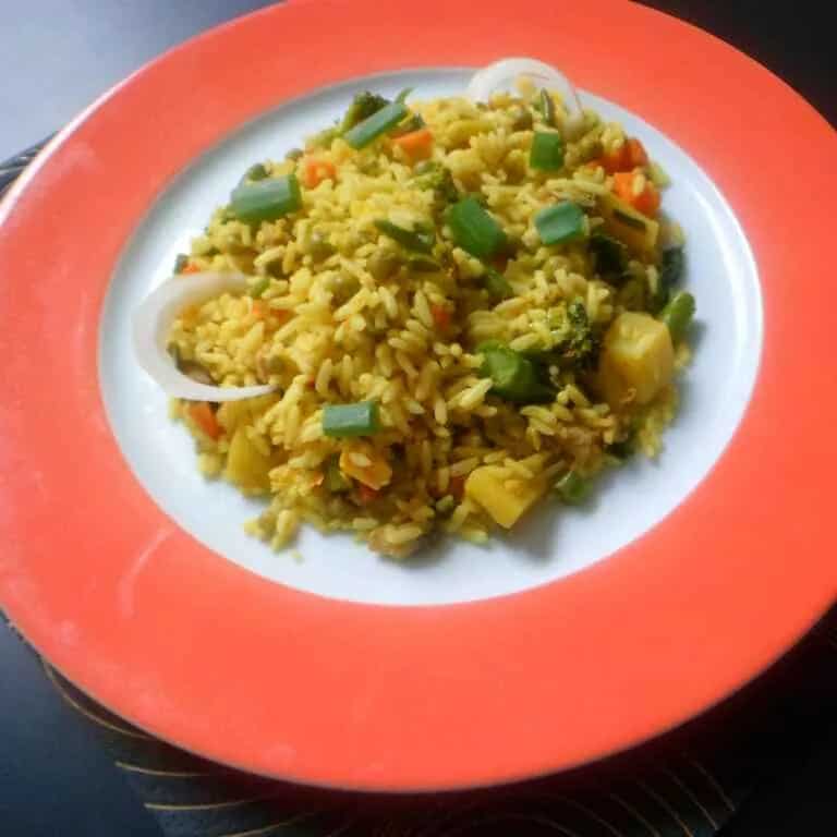 How to make Manipuri Style Chak Angouba Recipe (Vegetable Pulao Recipe)