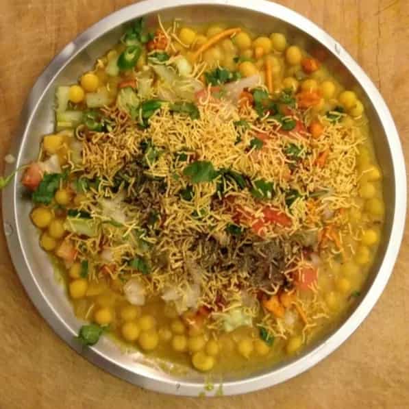 How to make Matar Chat Or Ghughni Recipe