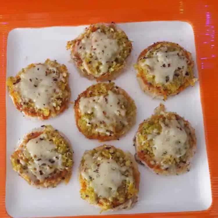 How to make Mini Pizza Shots Recipe