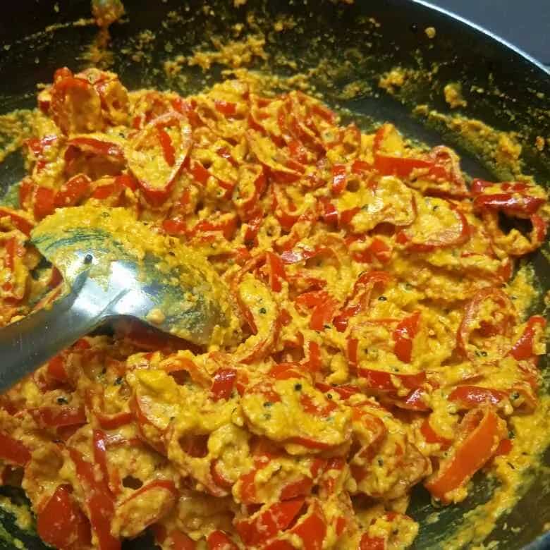 How to make Moti Lal Mirch Ka Achaar Recipe