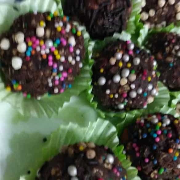 How to make Oats Chocolate Laddu Recipe