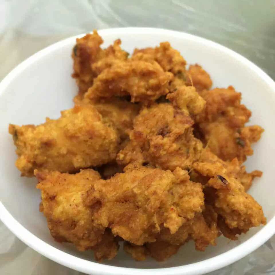 How to make Onion Chicken Pakoda Recipe