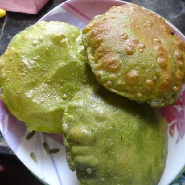 How to make Palak/spinach Puri Recipe