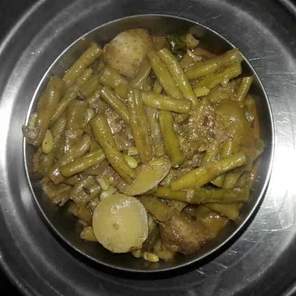 How to make Potato Cowpea Beans Sabzi Recipe